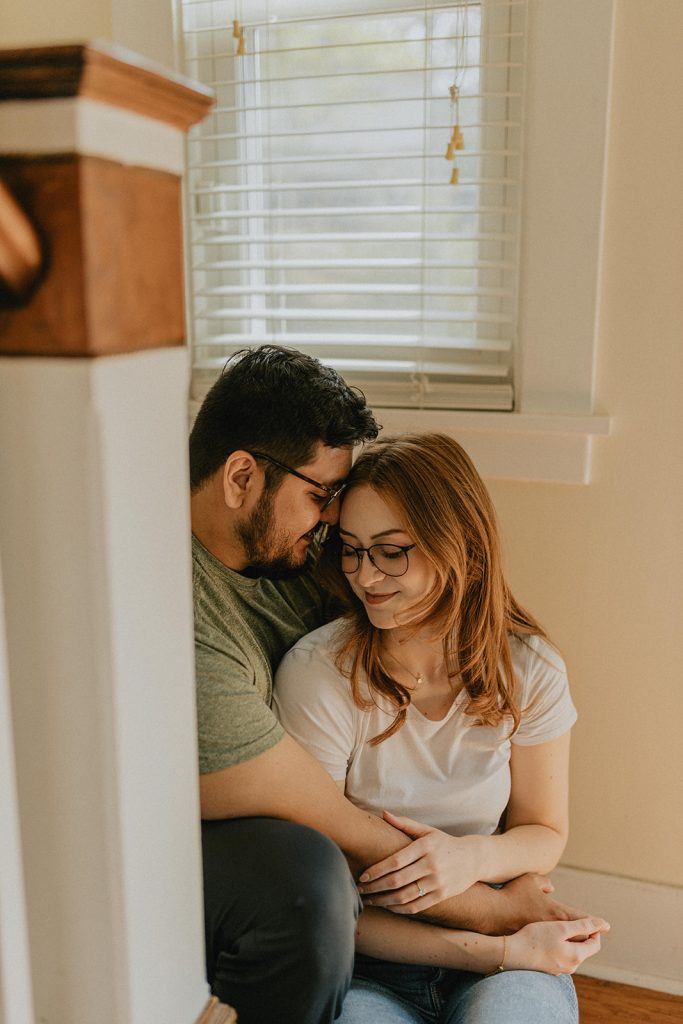Cozy In-Home Couples Session // Bailey + Derek - Jamie Tobin Photography