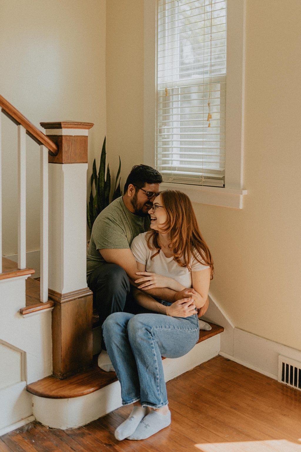 Cozy In-Home Couples Session // Bailey + Derek - Jamie Tobin Photography