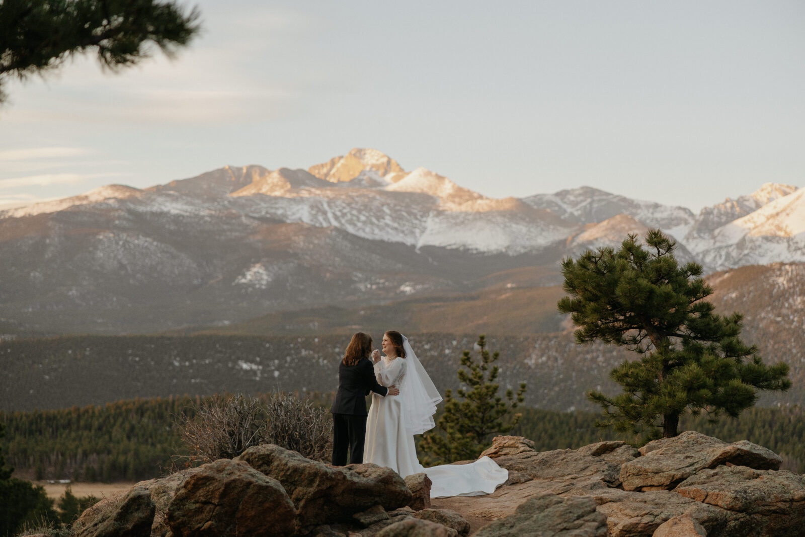 3M Curve Elopement: Real RMNP Elopement in the Spring - Jamie Tobin ...